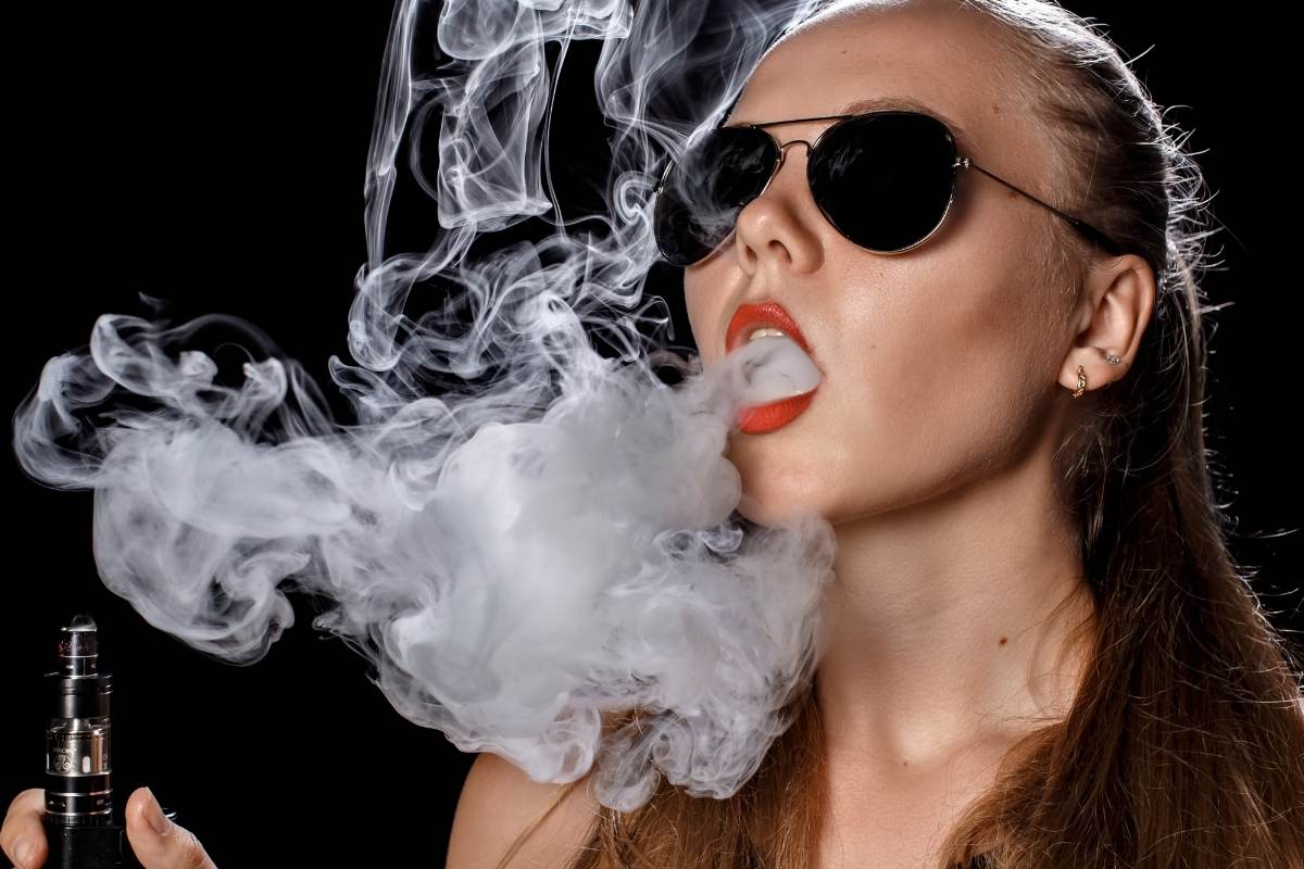 The Big Business of Vaping and the Money Behind It - Business on the Edge
